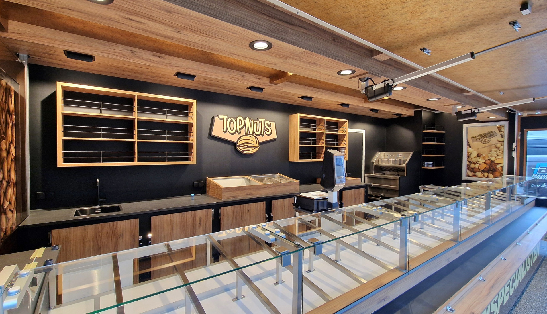 VERKOOPWAGEN VOOR NOTEN | BK Market Trailers