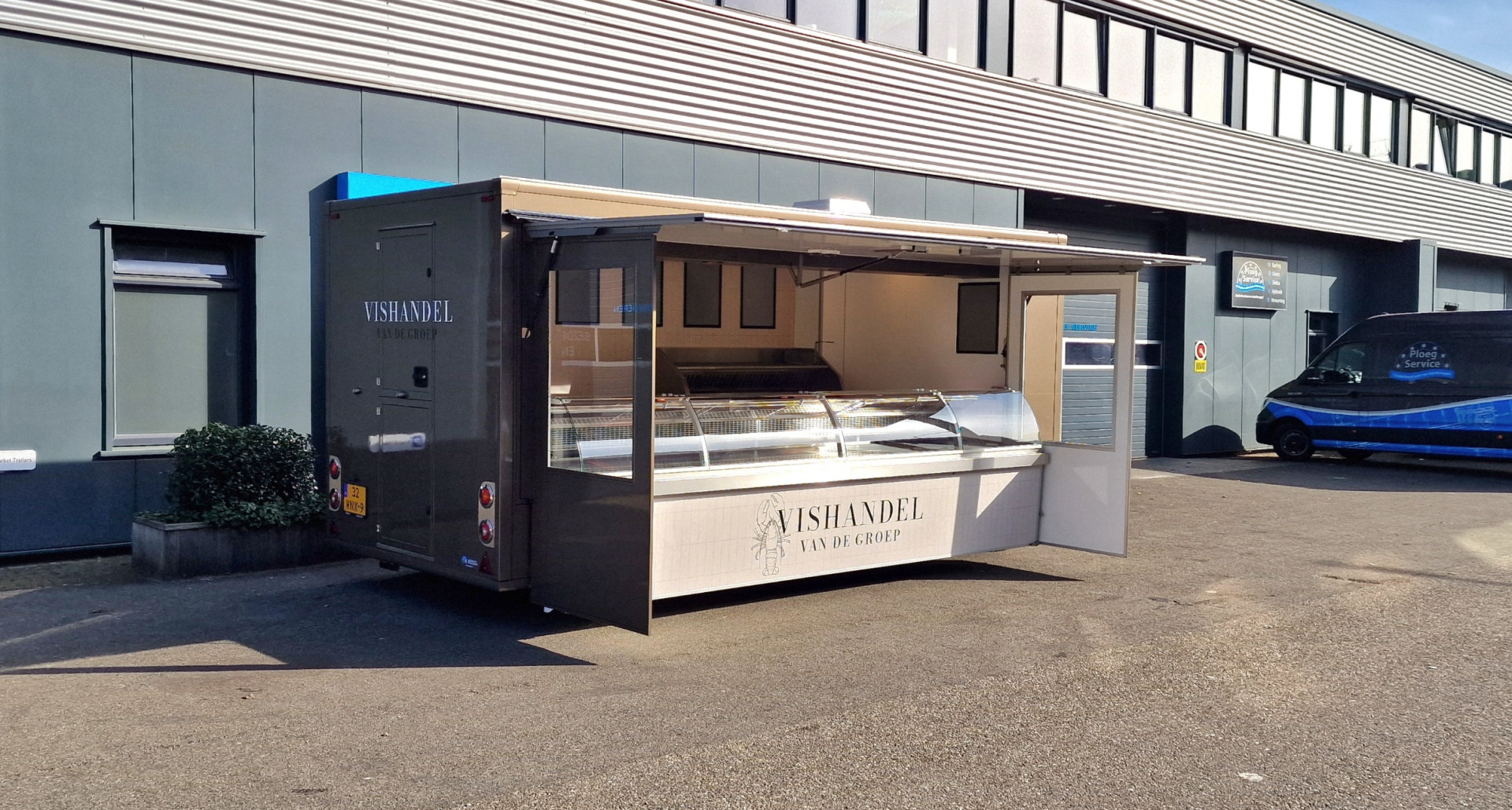 VERKOOPWAGEN VOOR VERSE EN GEBAKKEN VIS | BK Market Trailers
